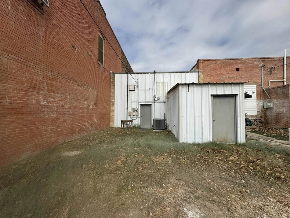 Weischwill Real Estate | 126 E. Main St. Yorktown, TX 78164